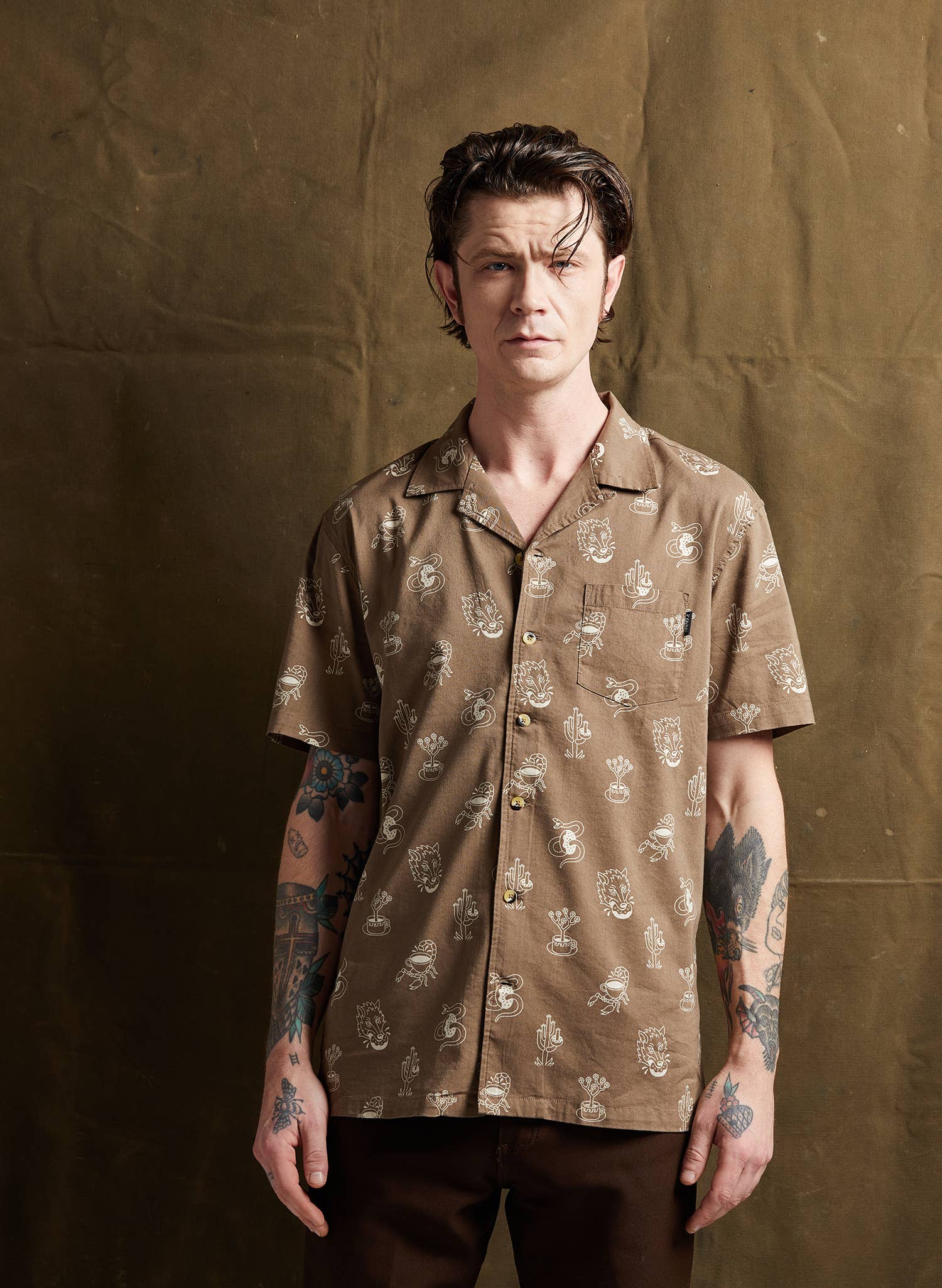 Mens Silverfall Desert Donuts Buttondown Shirt – Bellum&Rogue